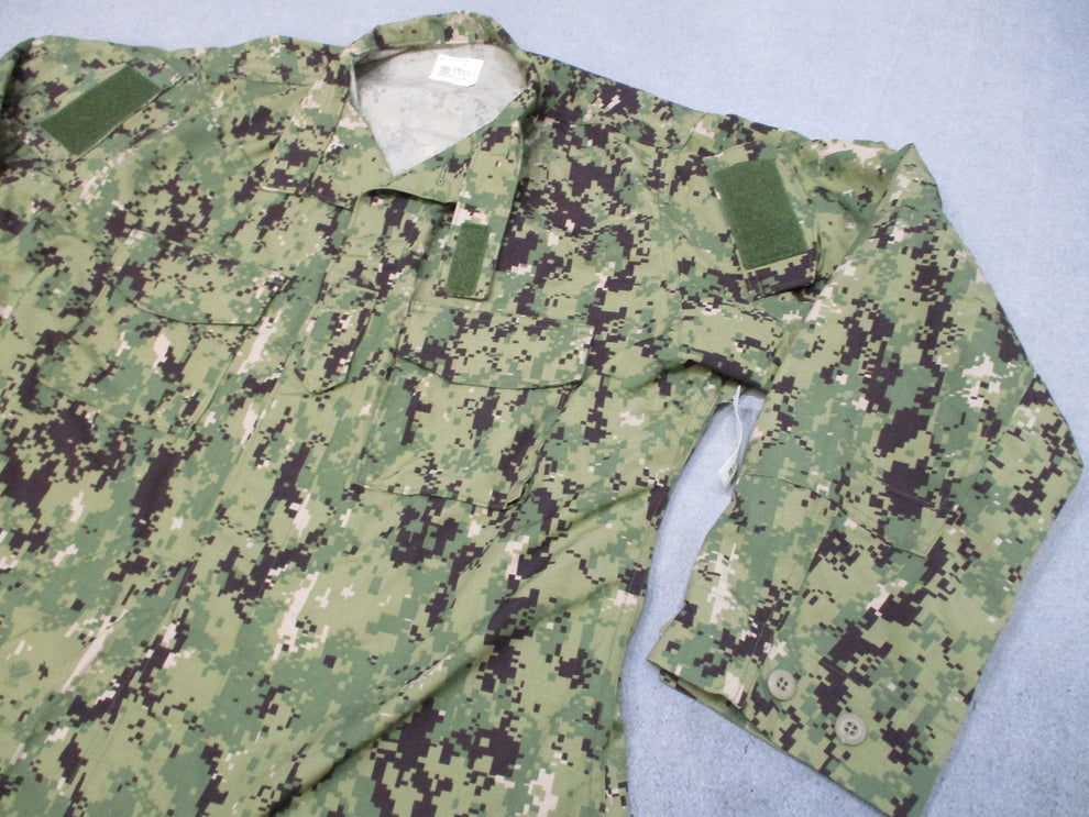 USN Navy Working Uniform Type III Jacket L/L Digital Camo Ripstop AOR2 ...
